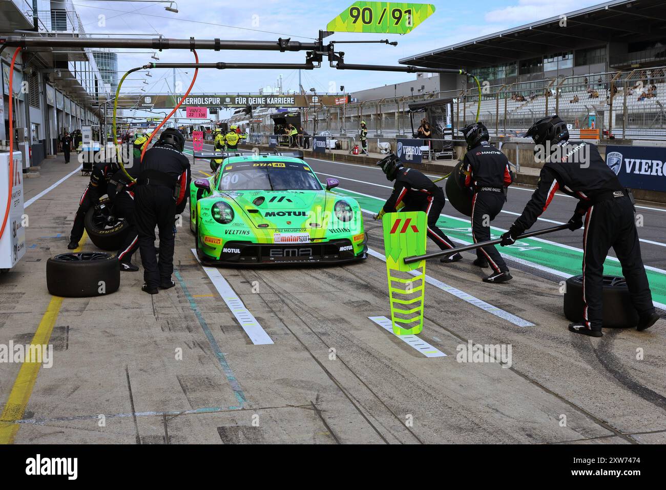 Ayhancan Gueven (TUR), Porsche 911 GT3 R, Team: Manthey EMA Racing (DEU ...