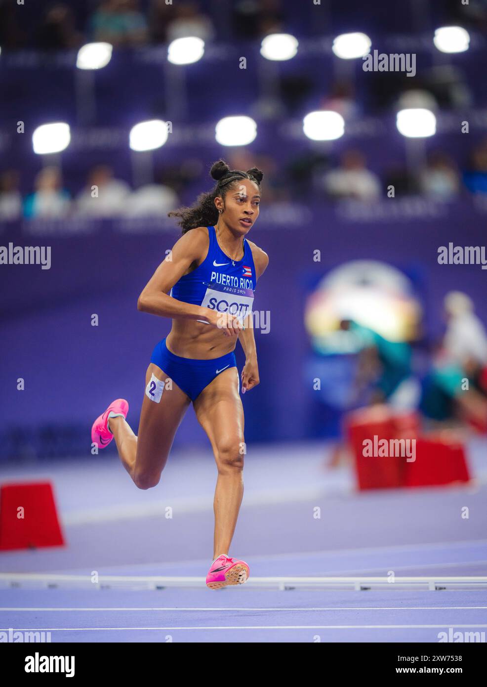 Gabby Scott participating in the 400 meters at the Paris 2024 Olympic ...