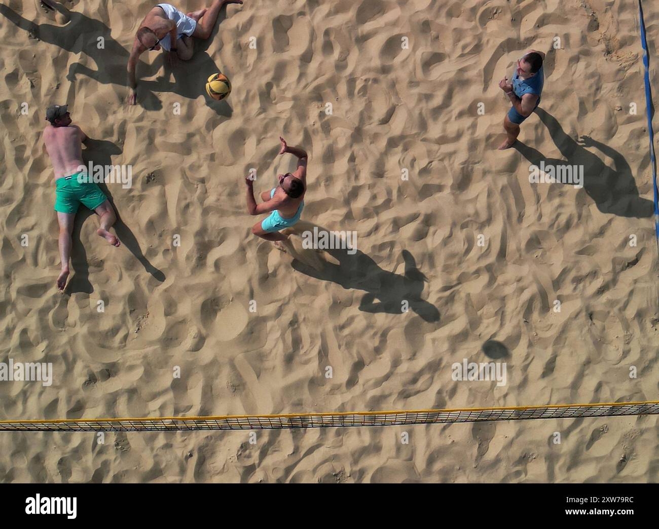 Drone coordination hi-res stock photography and images - Alamy
