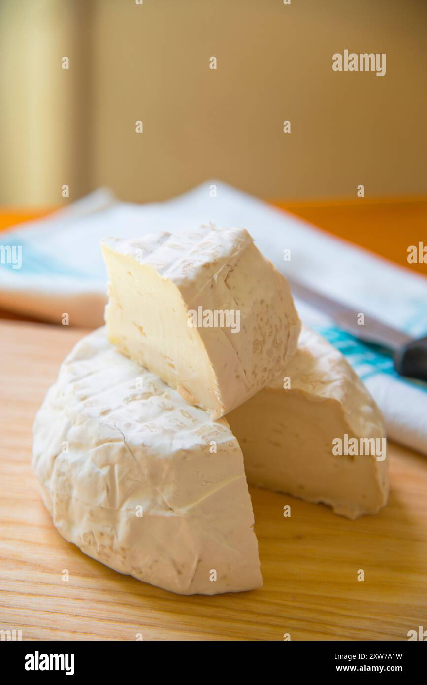 Queso cottage hi-res stock photography and images - Alamy