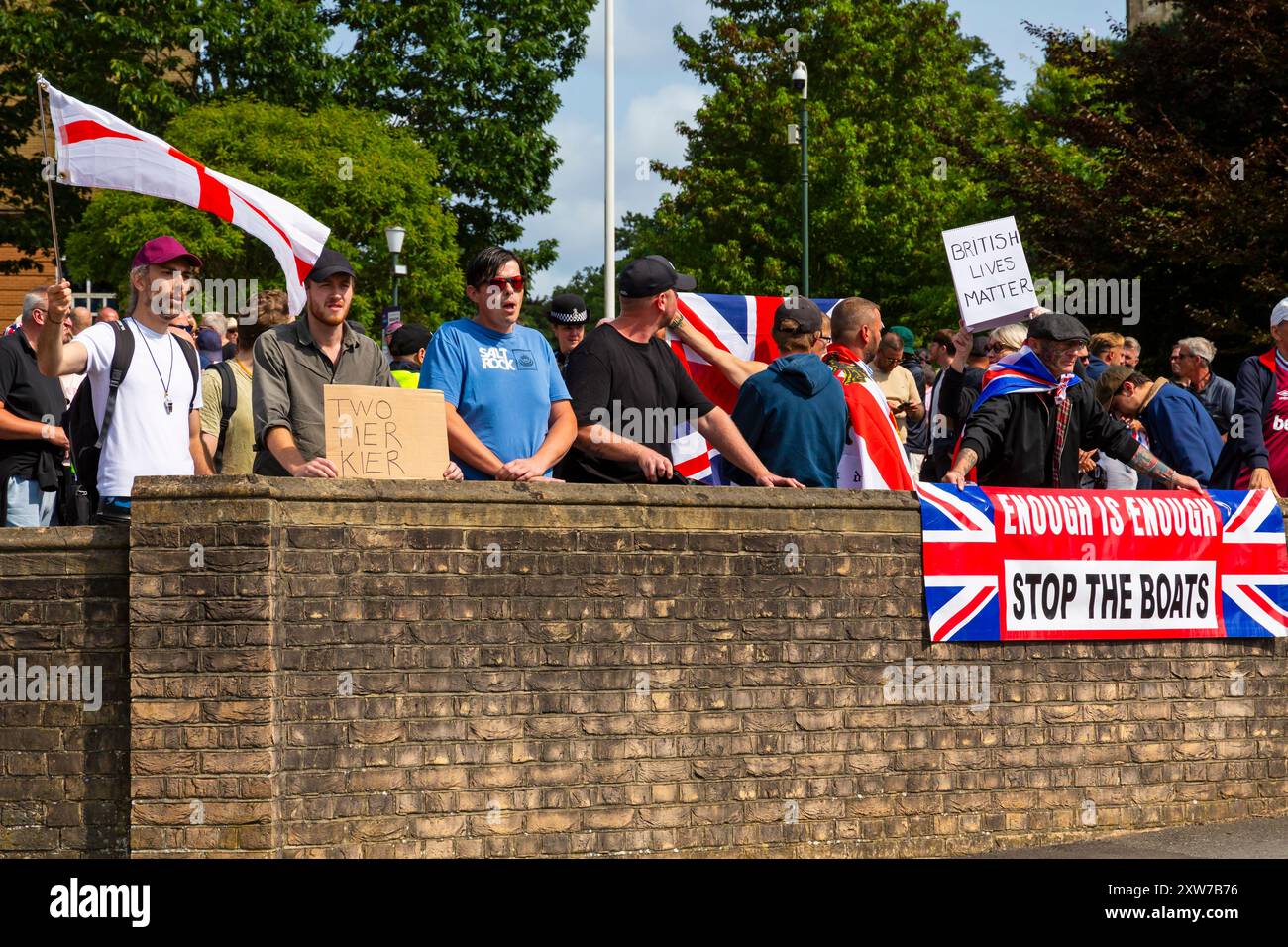 Stop immigration protest england hi-res stock photography and images ...