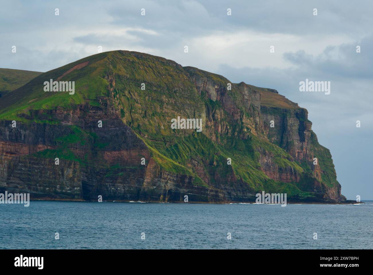 Sea cliffs at Kame of Hoy, Orkney Islands Stock Photo - Alamy