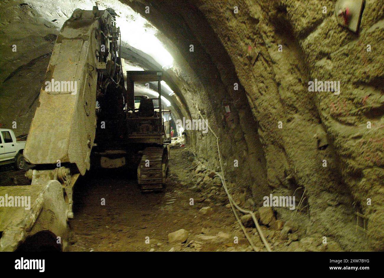 RECORD DATE NOT STATED tunnel construction in civil engineering, tunnel ...