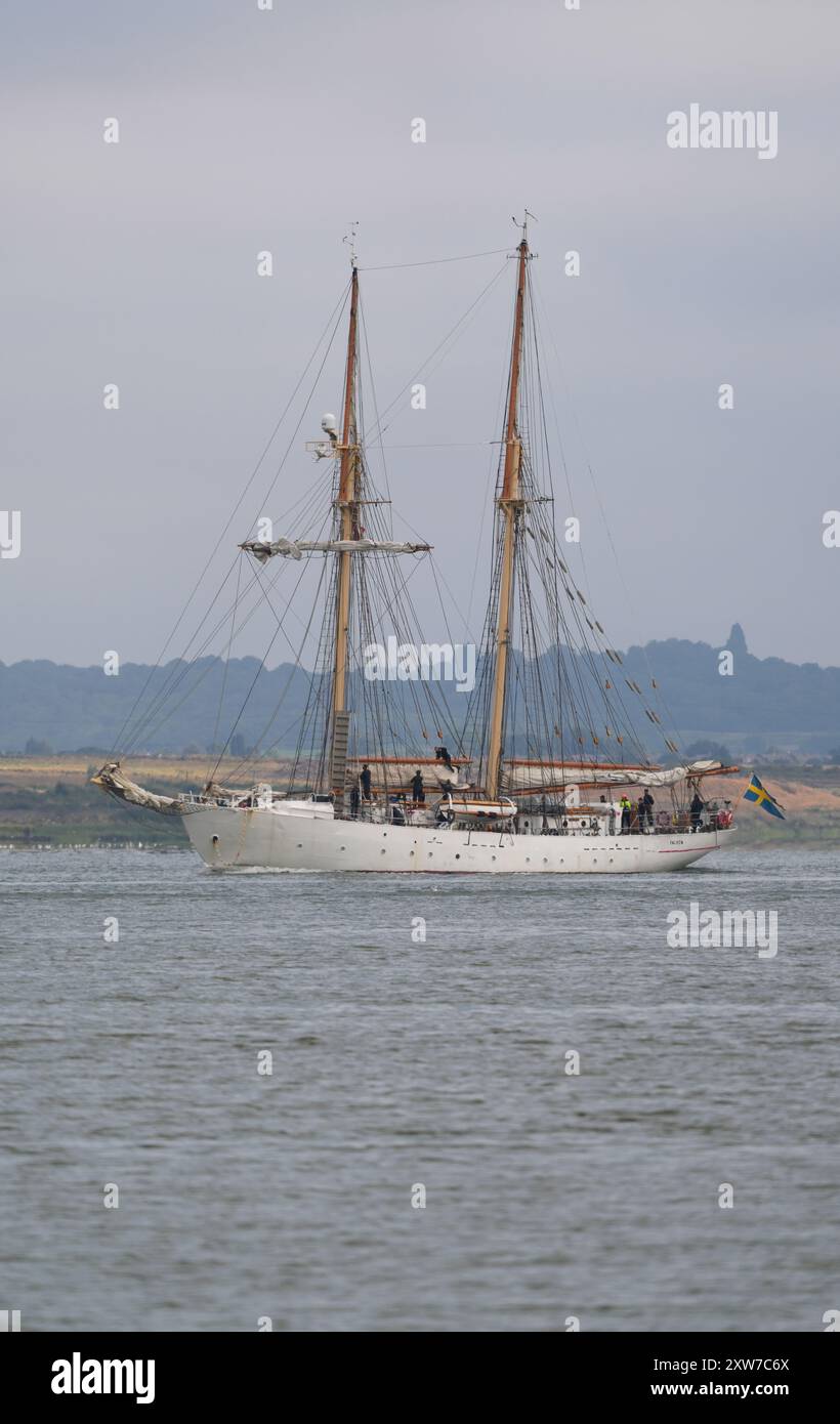 HMS Falken pictured on her way to a London visit passing Gravesend in ...