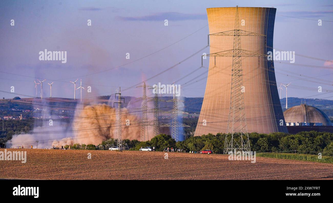 16.08.2024, xblx, AKW Grafenrheinfeld, Sprengung der Kühltürme, emwirt ...
