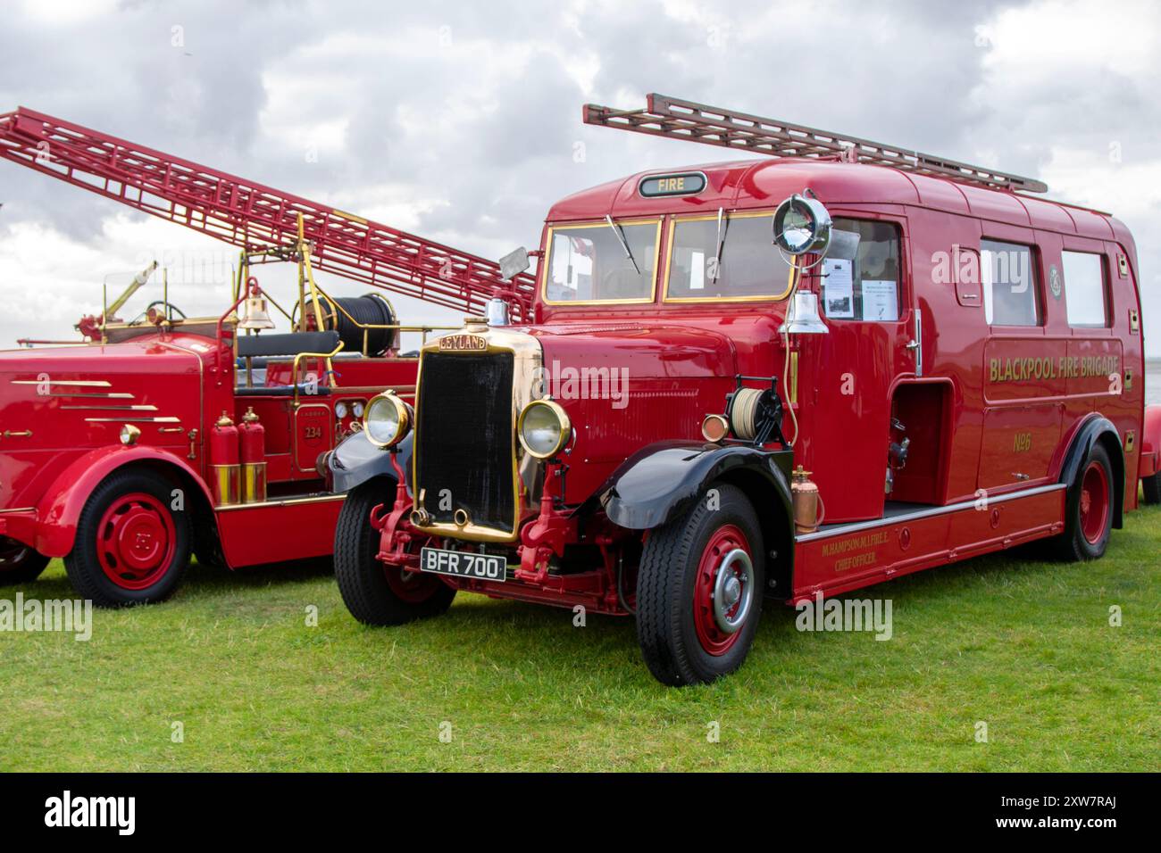 1940s fire truck hi-res stock photography and images - Alamy