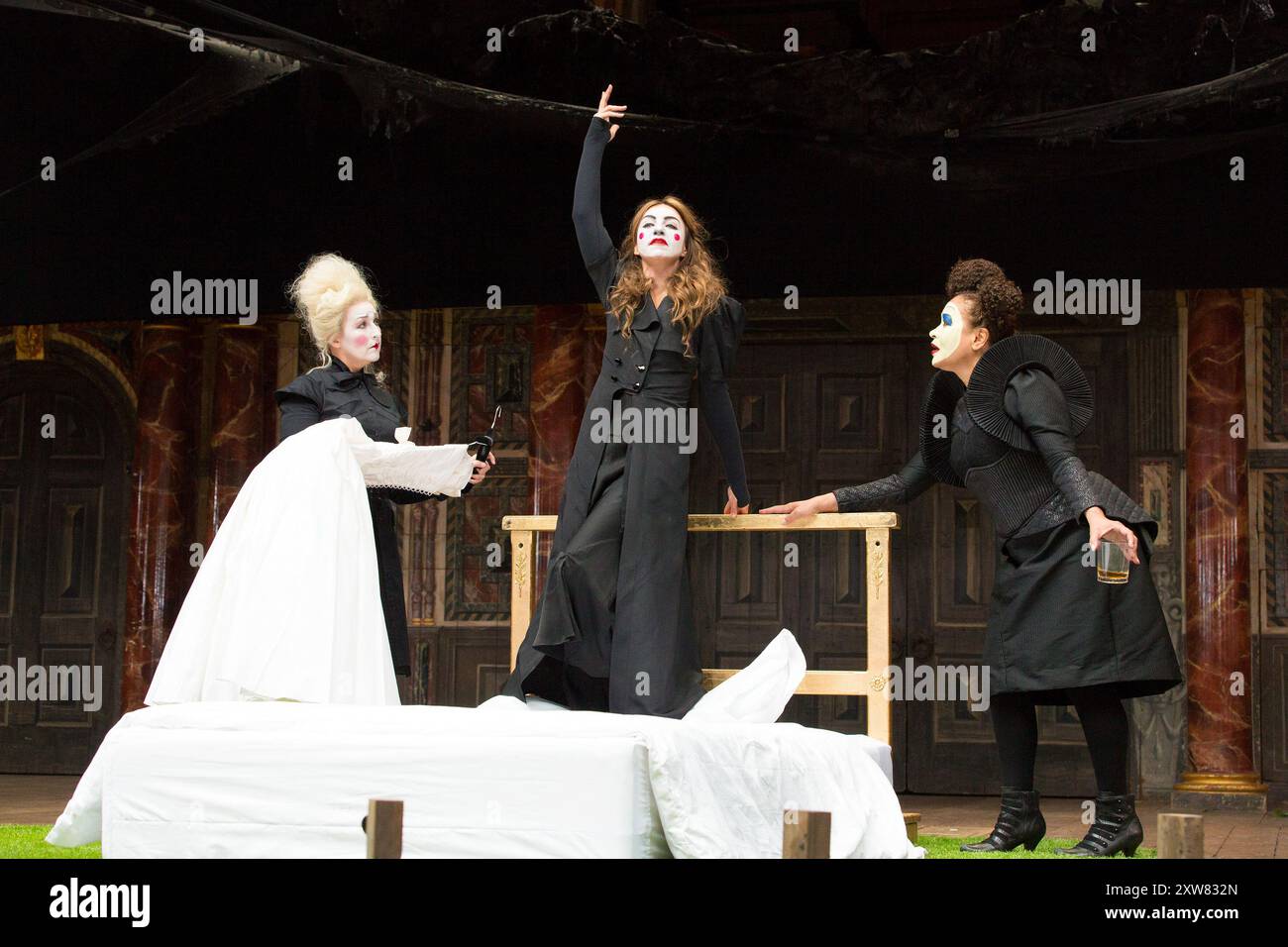 l-r: Blythe Duff (Nurse), Kirsty Bushell (Juliet), Martina Laird (Lady ...