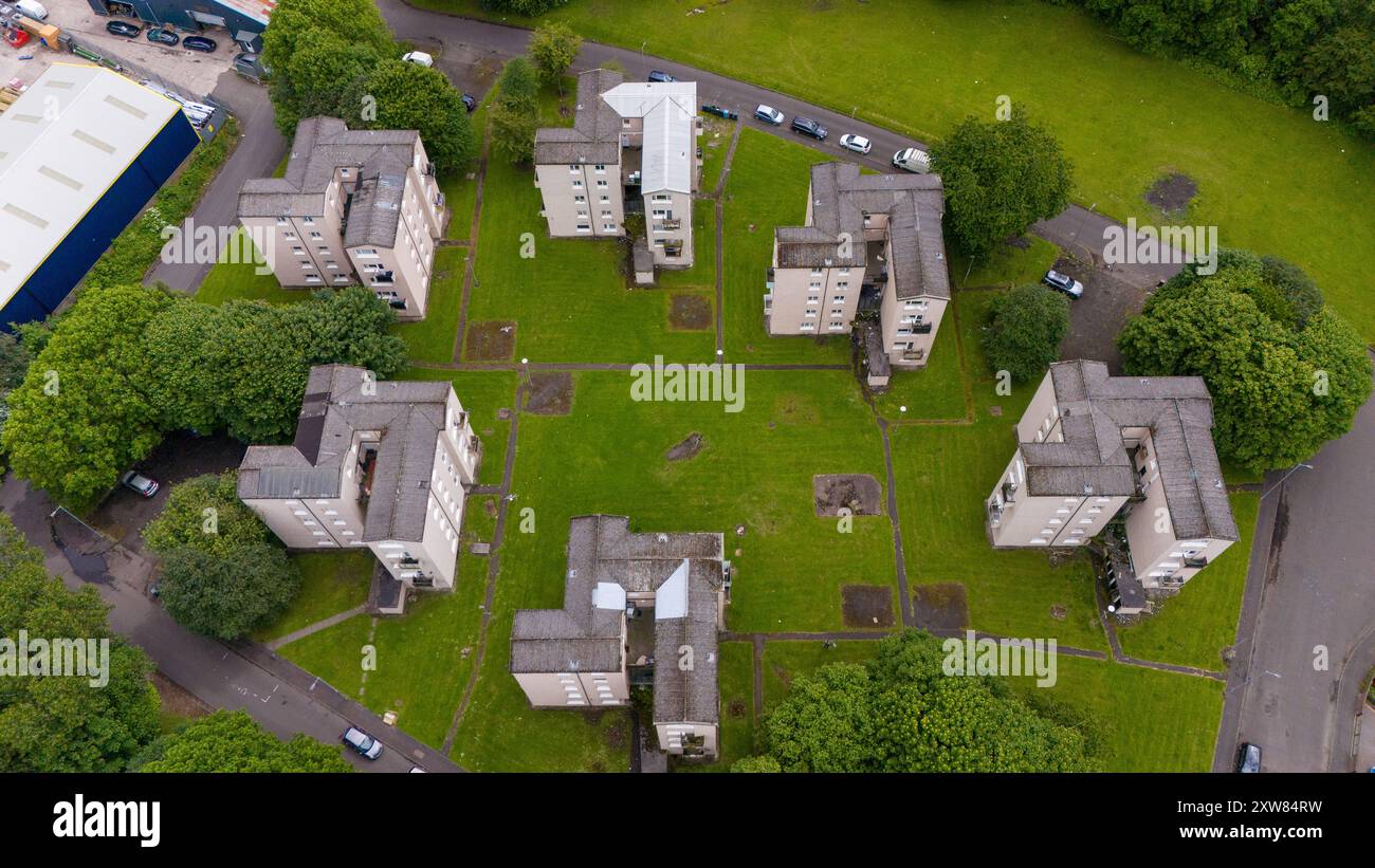Council housing at Winning Quadrant Wishaw Stock Photo - Alamy