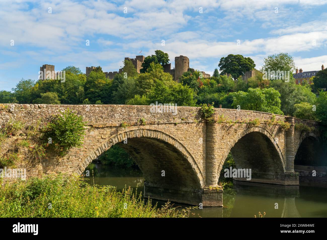 Bridge ludlow castle architecture hi-res stock photography and images ...