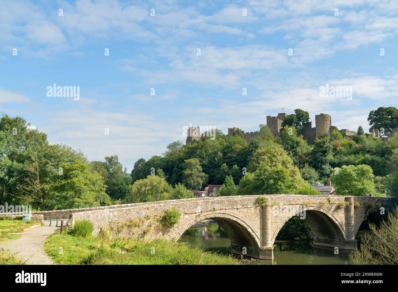 Bridge ludlow castle architecture hi-res stock photography and images ...