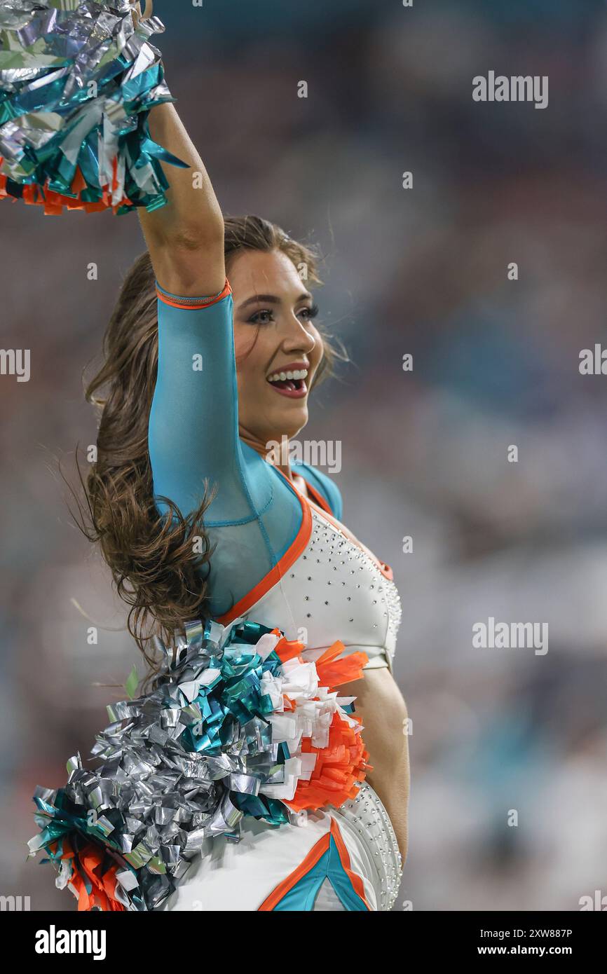 Washington commanders cheerleaders hi-res stock photography and images ...