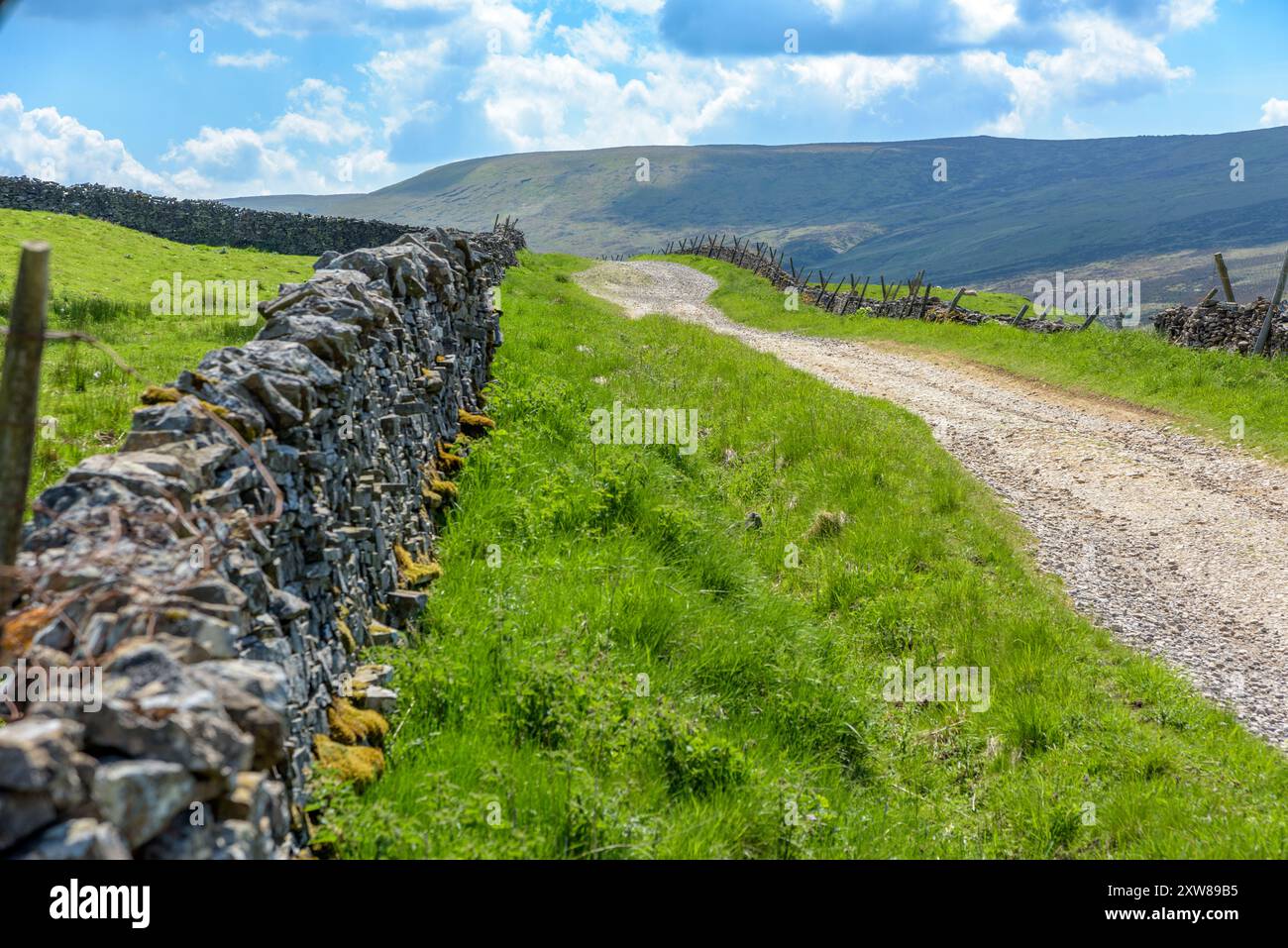 Beautiful gravel road winds way hi-res stock photography and images - Alamy