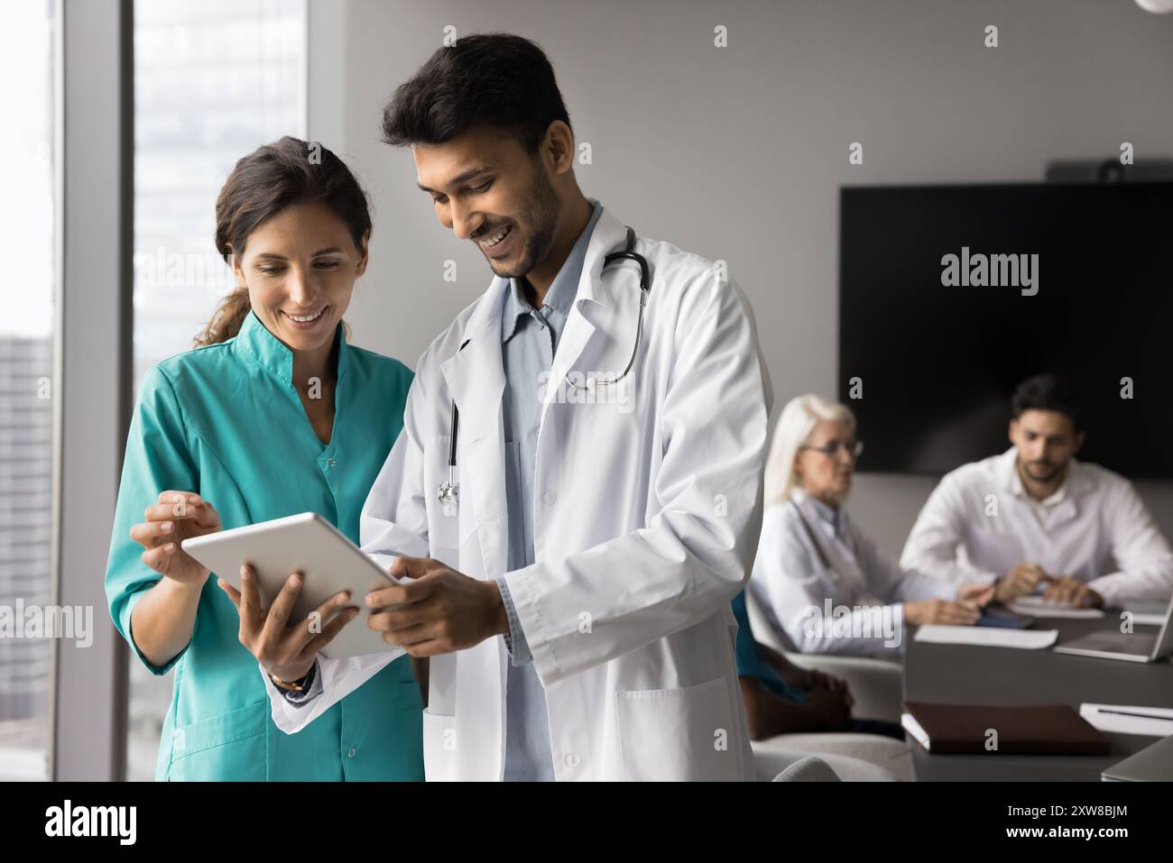Medical people doctors standing hi-res stock photography and images - Alamy