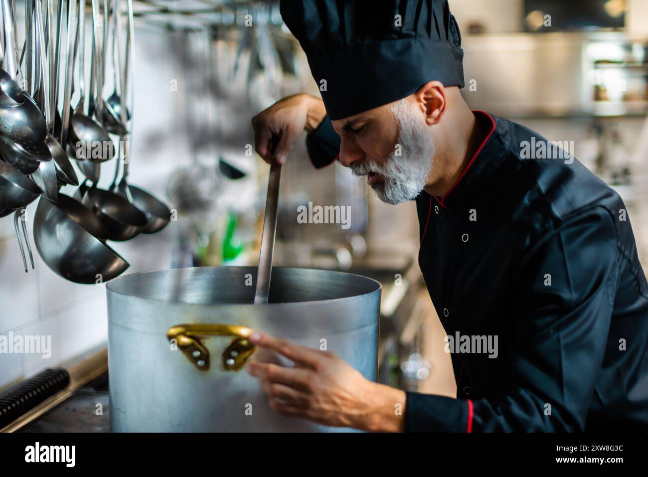 Kitchen disaster hi-res stock photography and images - Alamy
