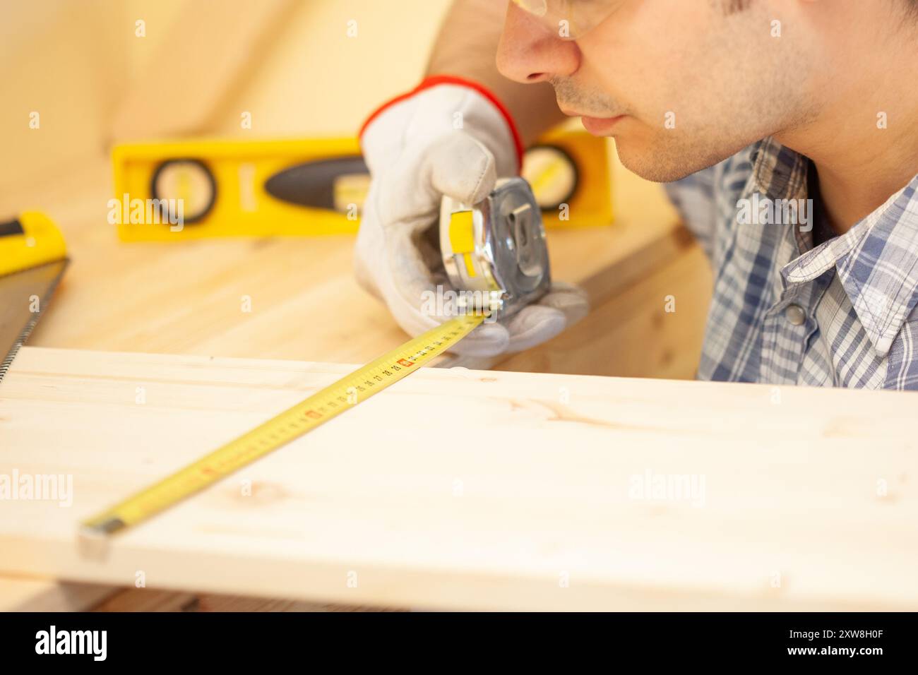 Using a measuring tape hi-res stock photography and images - Alamy