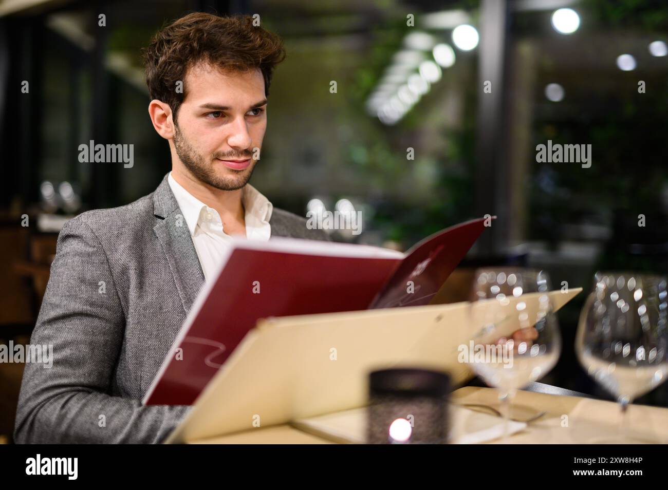 Choose choosing menu food choosing hi-res stock photography and images ...