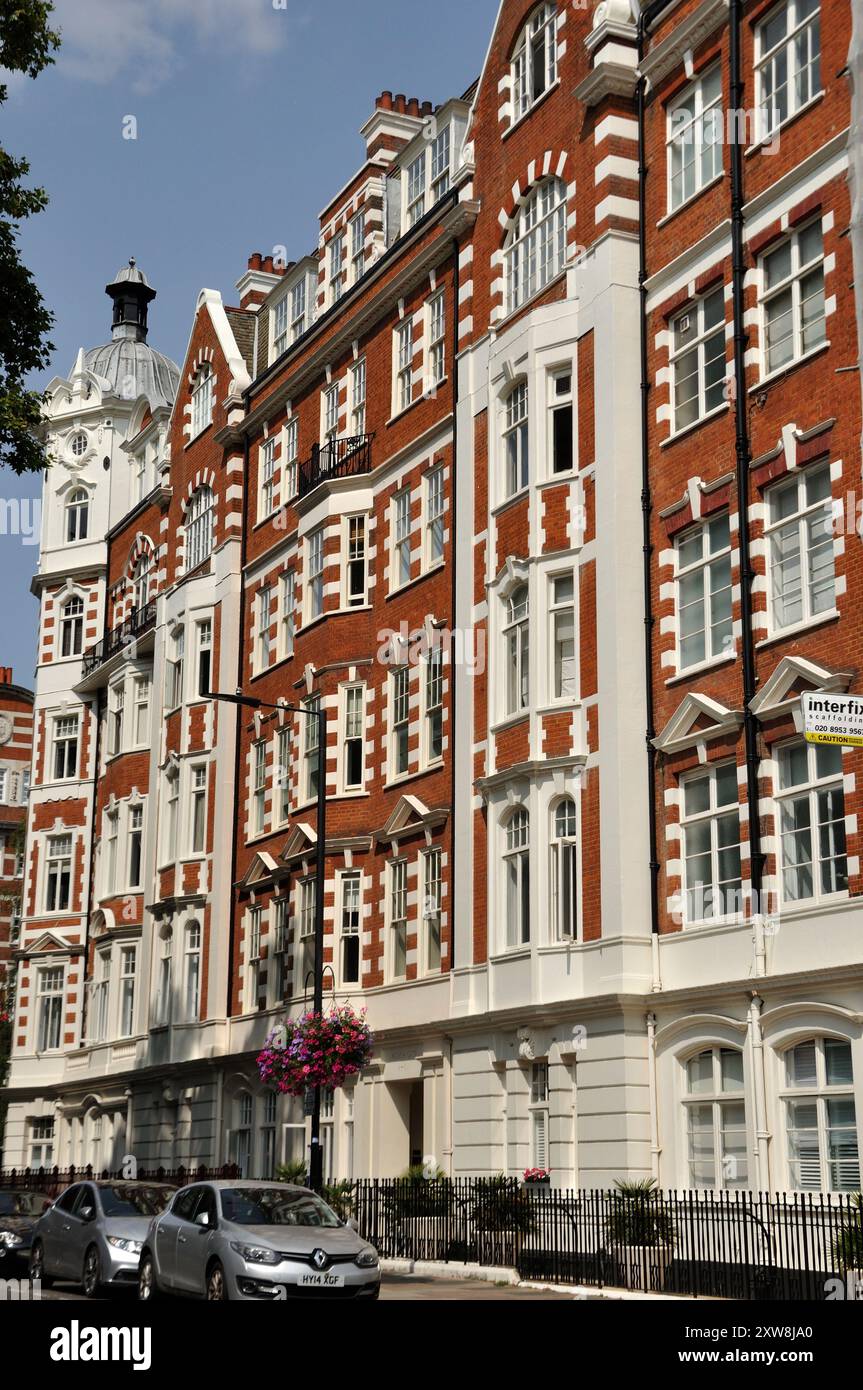 Mansion Block, St John's Wood, London, England, UK Stock Photo - Alamy