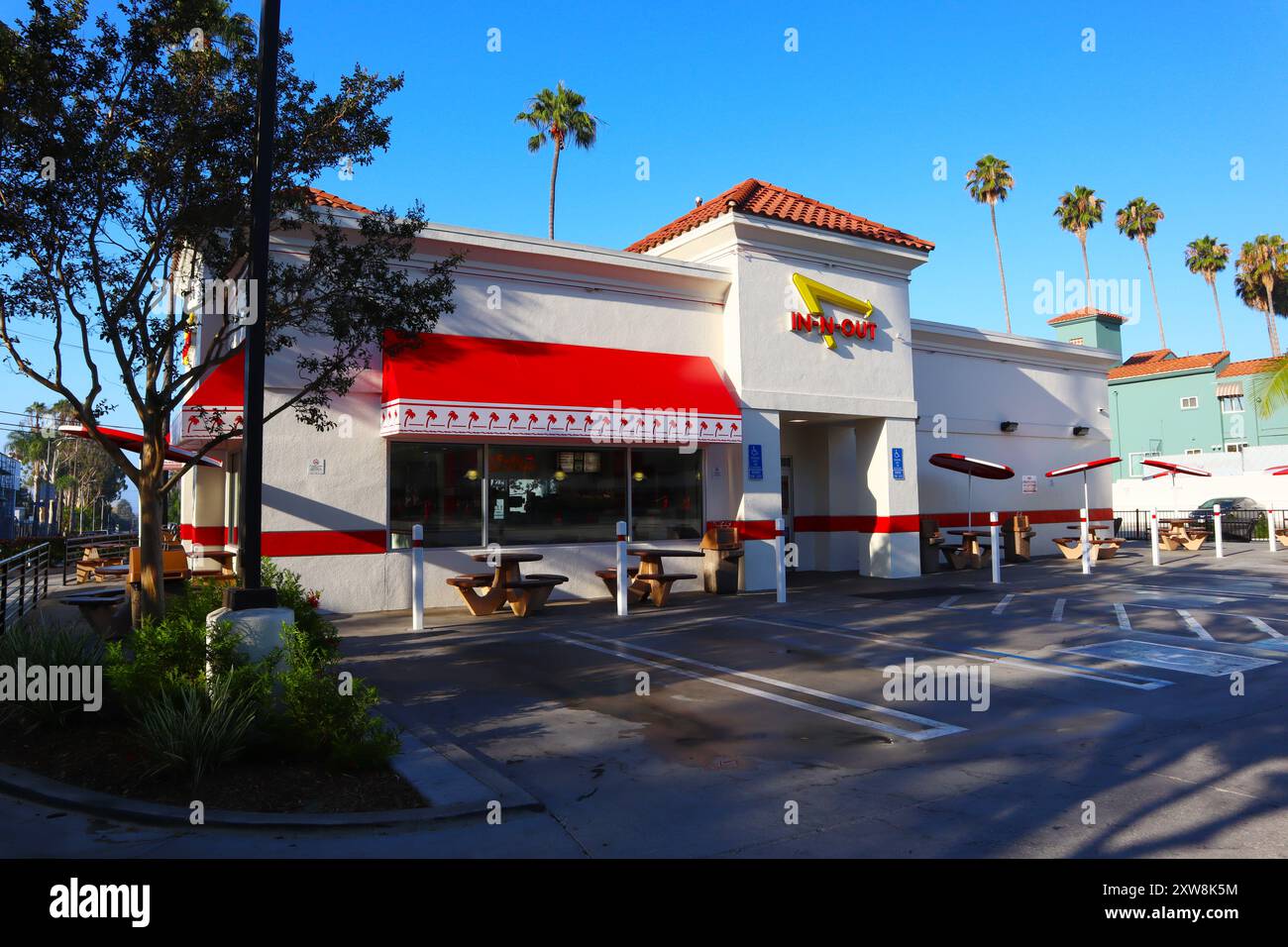 IN-N-OUT BURGER Restaurant. American chain of Fast Food Restaurants ...