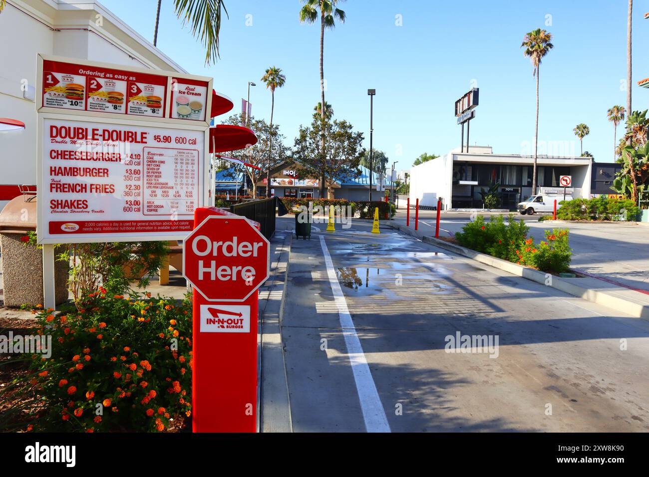 IN-N-OUT BURGER Restaurant. American chain of Fast Food Restaurants ...