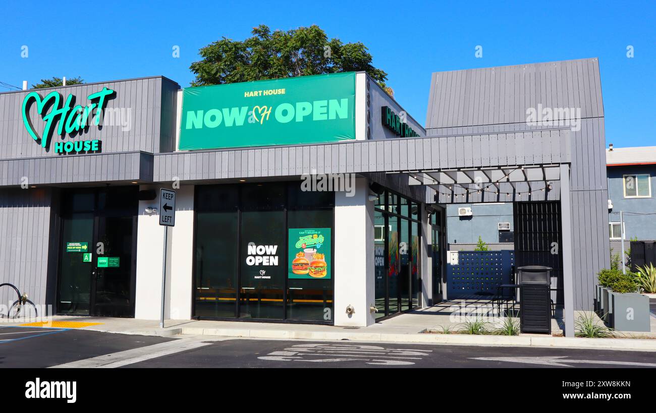 Hart House, fast food restaurant located at 6800 Sunset Blvd, Los ...