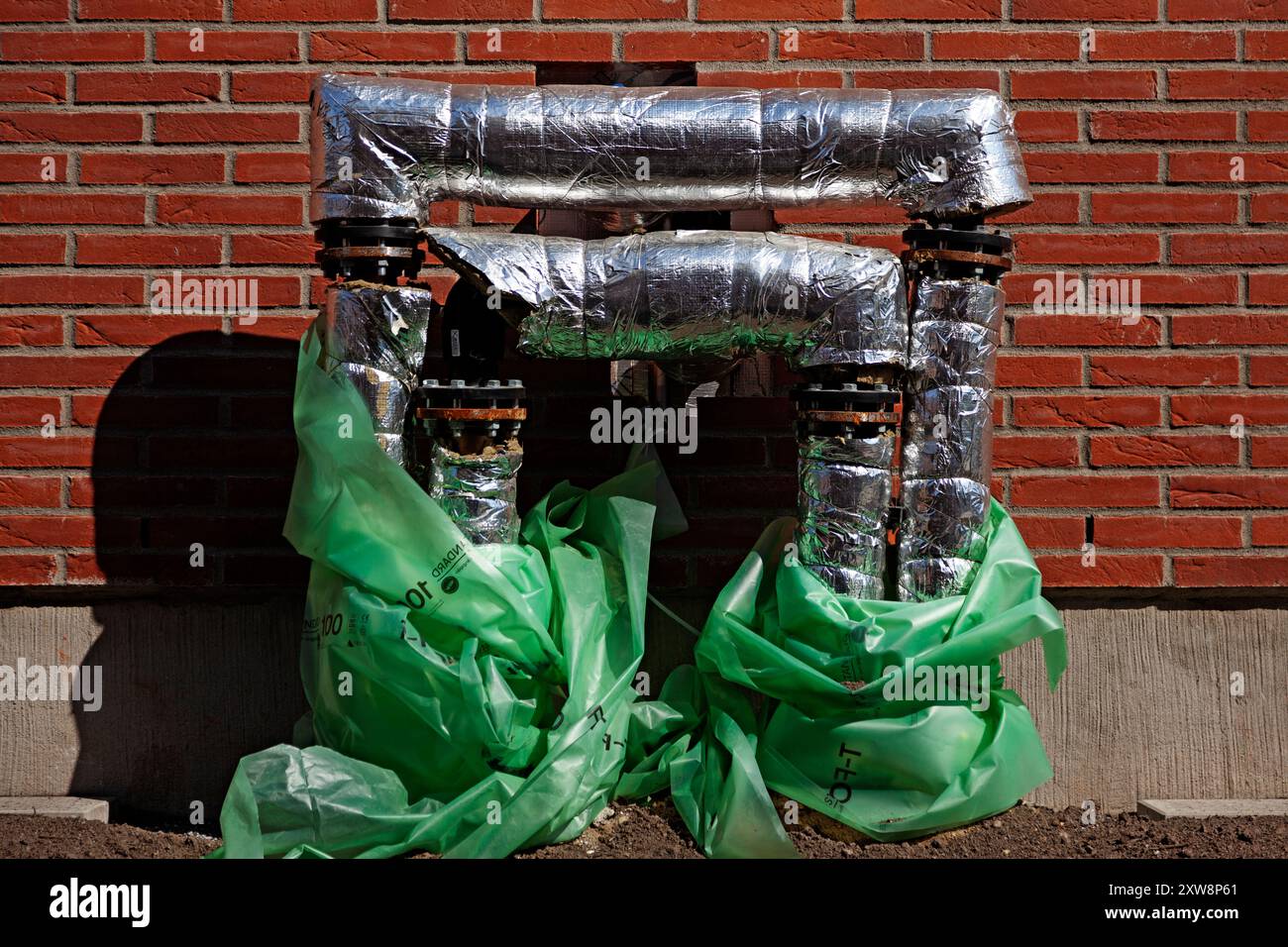 Insulated pipe work hi-res stock photography and images - Alamy