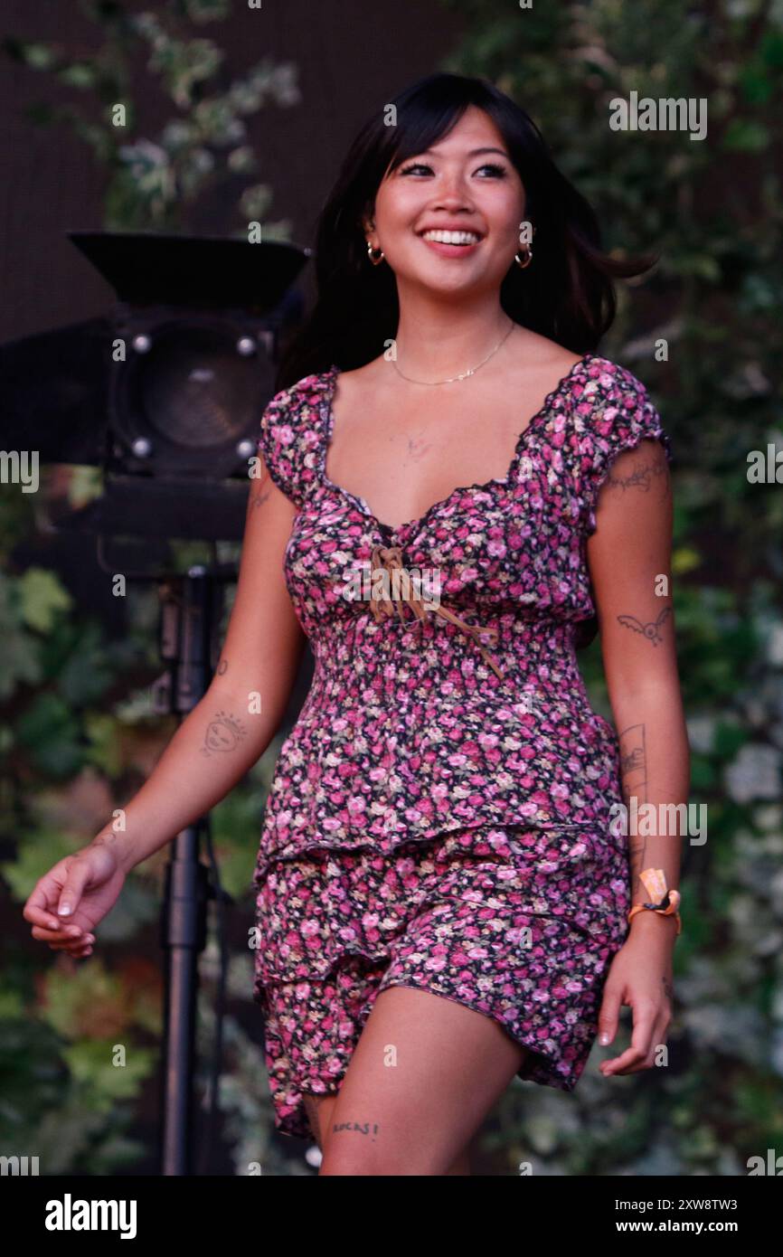 18th August 2024 London UK Beabadoobee performance at ALL Points East ...