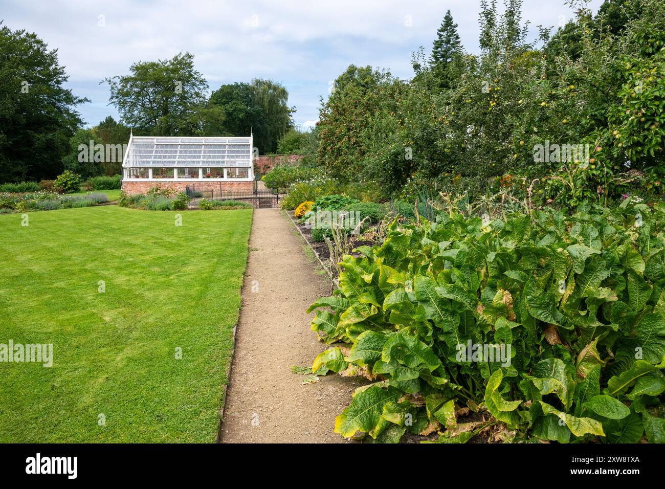 Quarry bank hi-res stock photography and images - Alamy