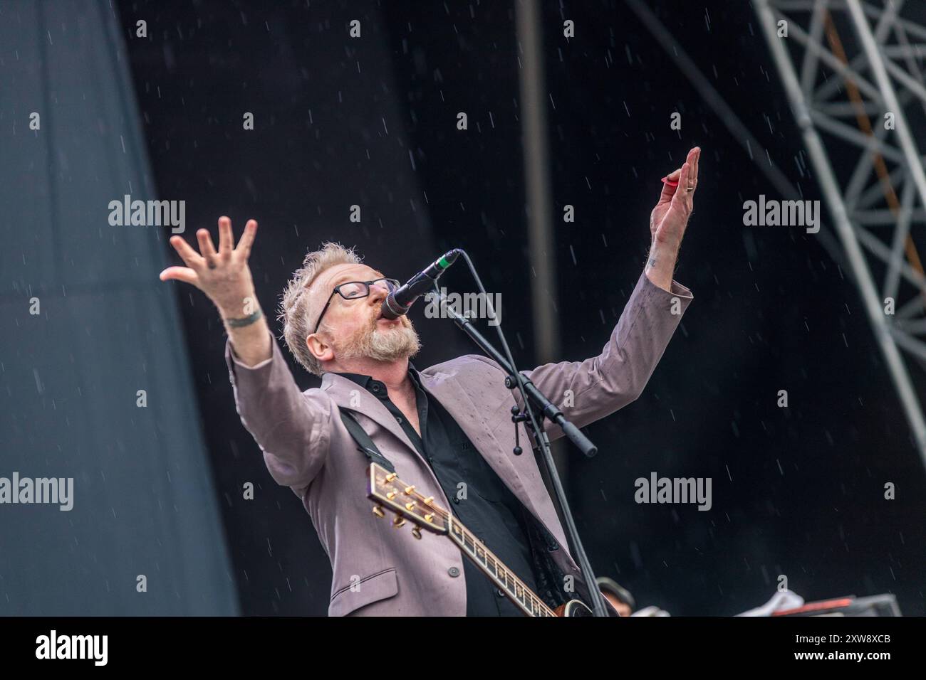Auf dem banjo hi-res stock photography and images - Alamy