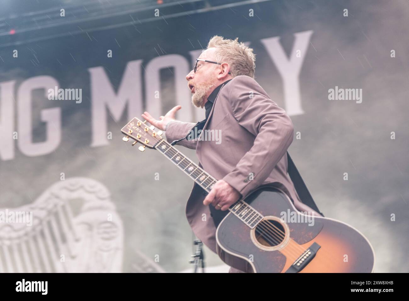 Auf dem banjo hi-res stock photography and images - Alamy