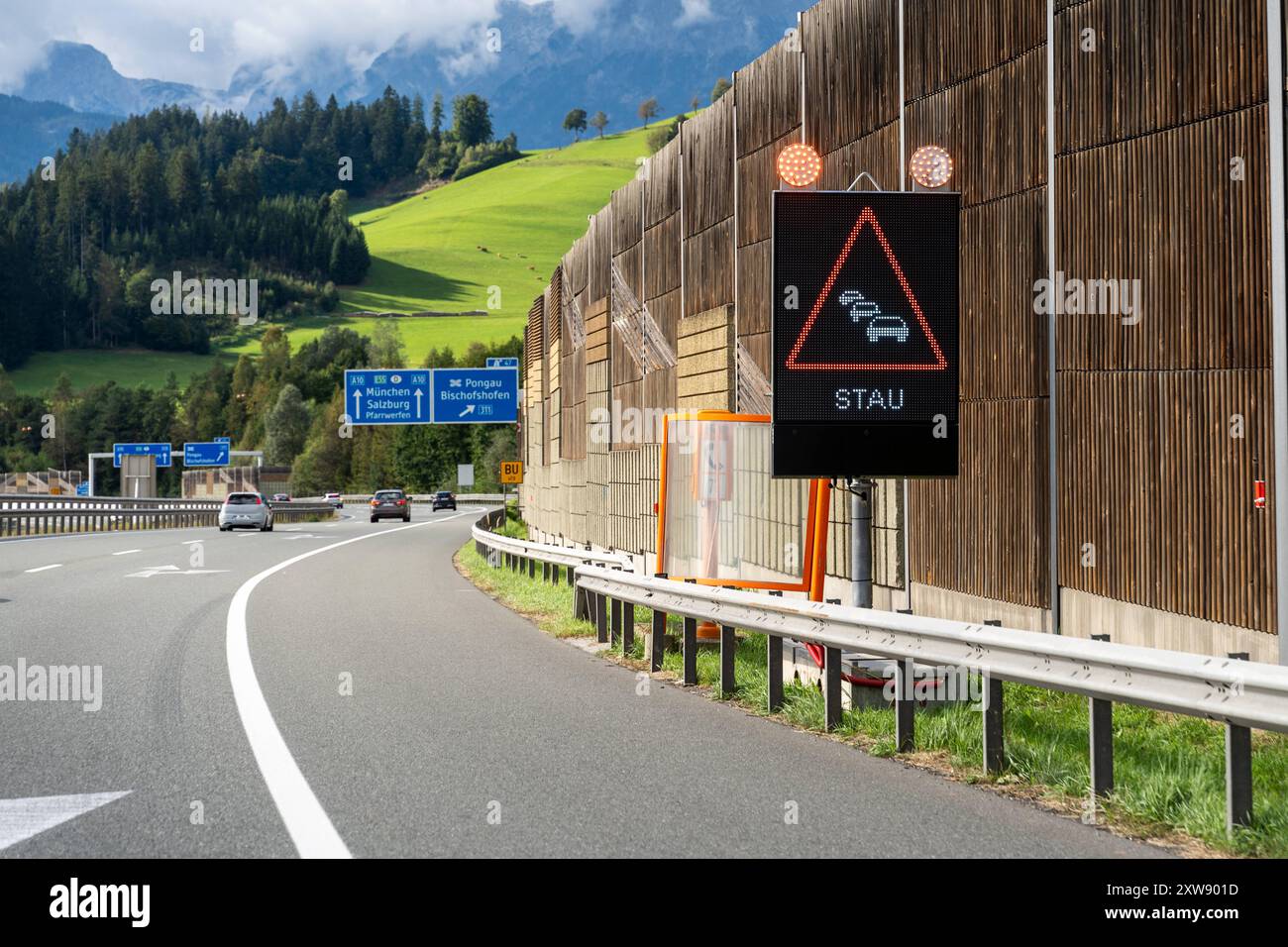 Fahrerinformation hi-res stock photography and images - Alamy