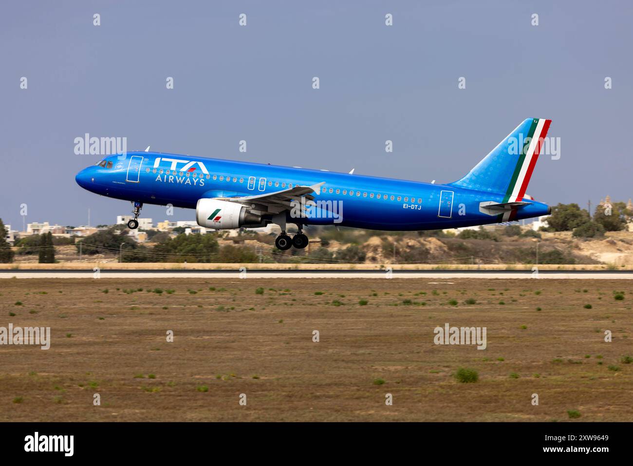 ITA Airways Airbus A320-216 (REG: EI-DTJ) arriving from Rome Fiumicino ...