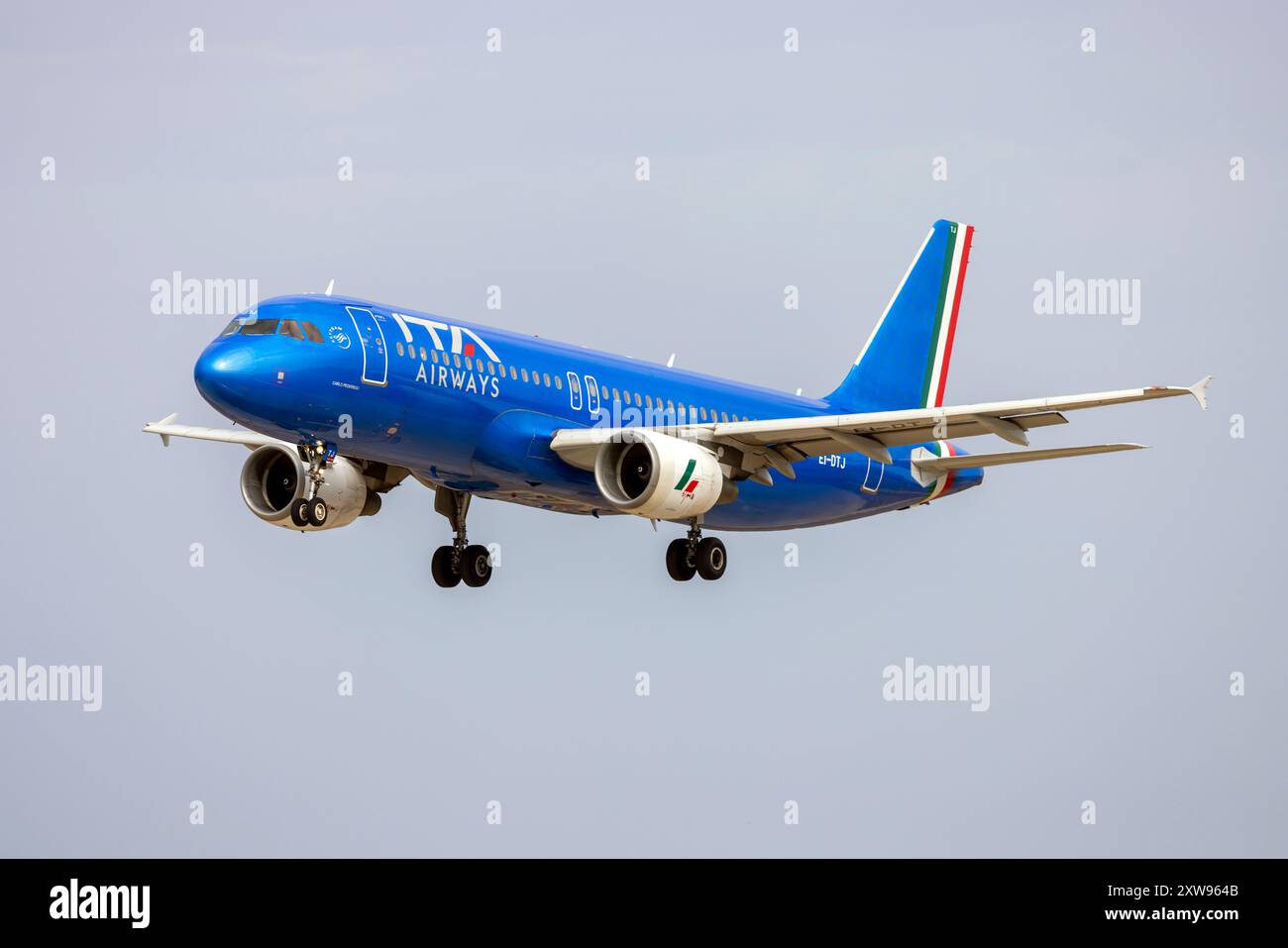 ITA Airways Airbus A320-216 (REG: EI-DTJ) arriving from Rome Fiumicino ...