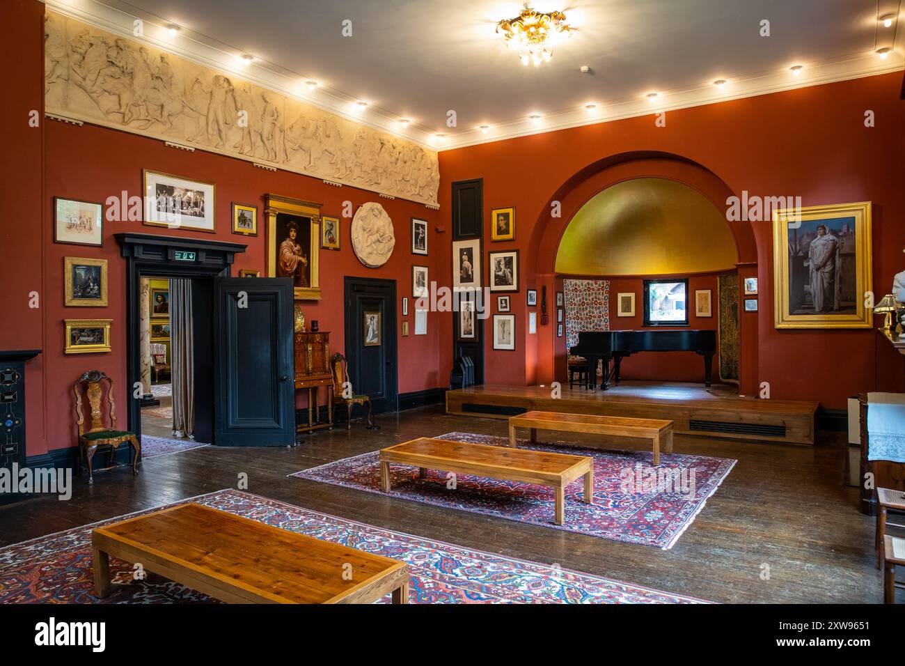 The studio of Lord Frederic Leighton at Leighton House Museum Stock ...