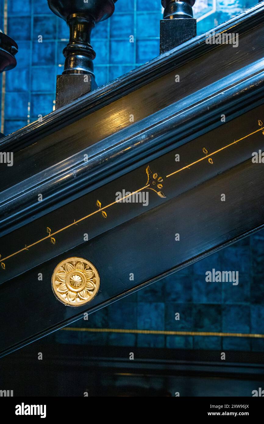 Leighton house interior hi-res stock photography and images - Alamy