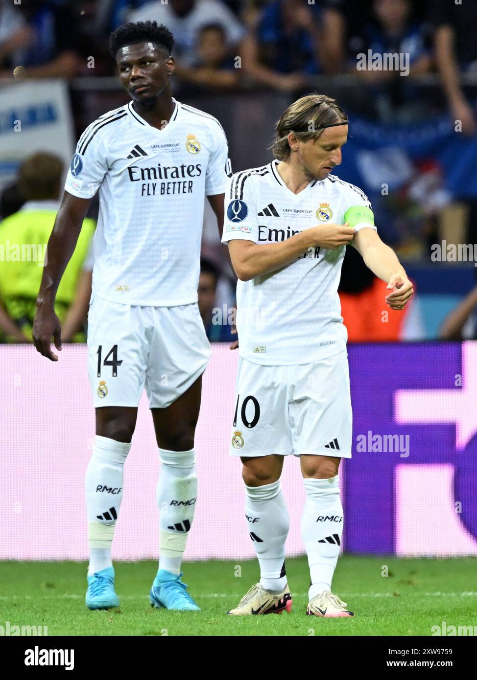 Luka modric real madrid number hi-res stock photography and images - Alamy