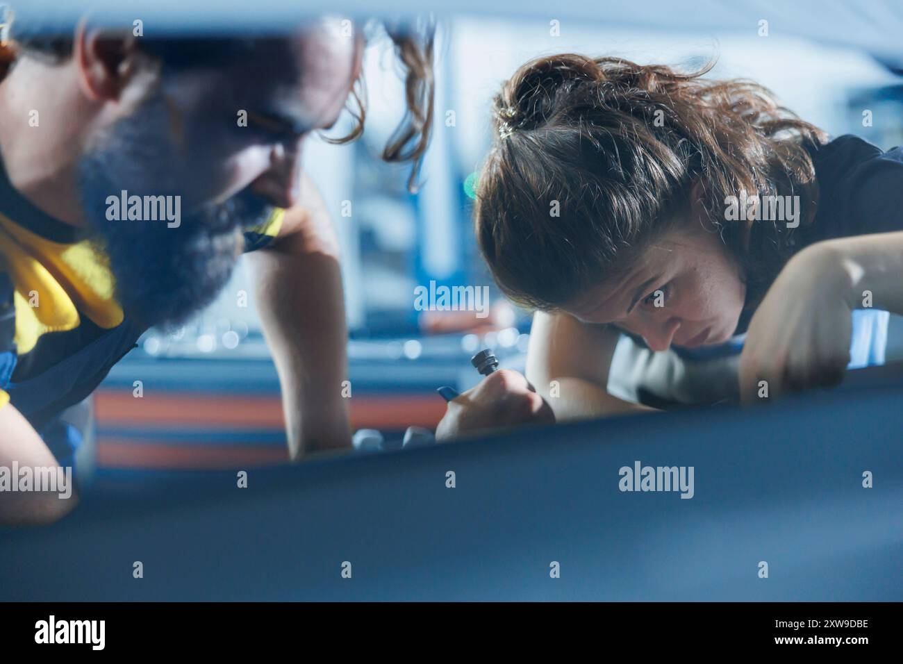 Teamworking repairmen hi-res stock photography and images - Alamy