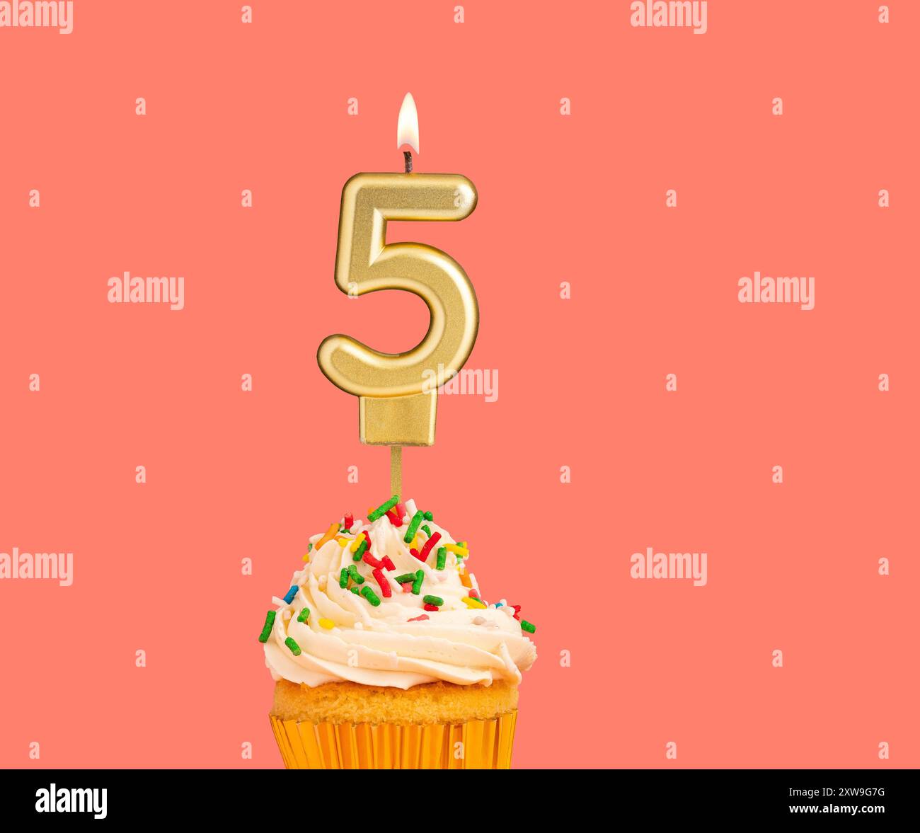 Birthday number 5 - Golden candle with cupcake Stock Photo - Alamy