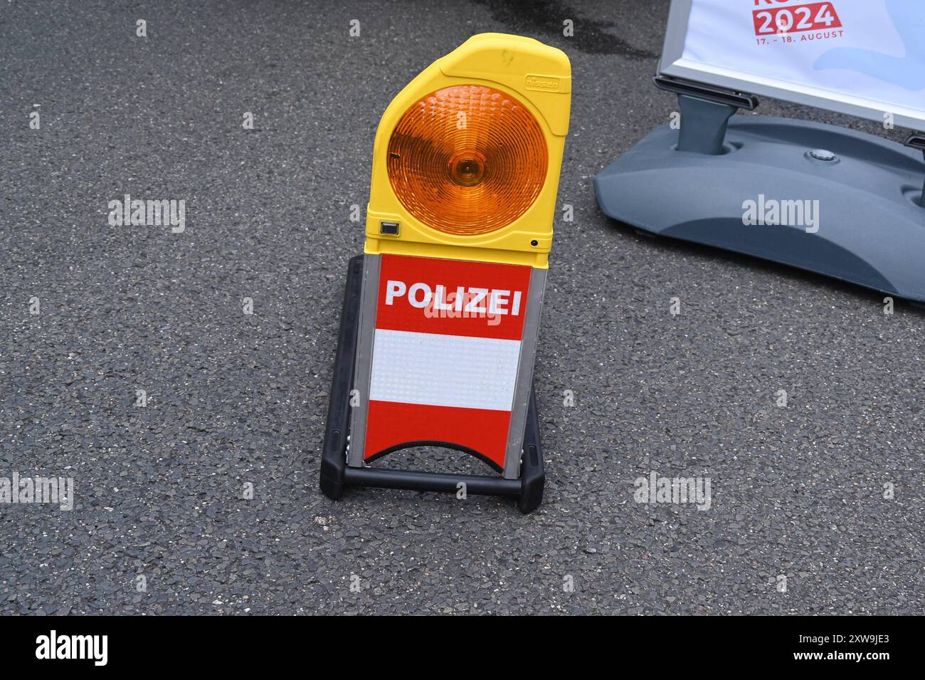 Warnleuchte Polizei *** Police warning light Stock Photo - Alamy