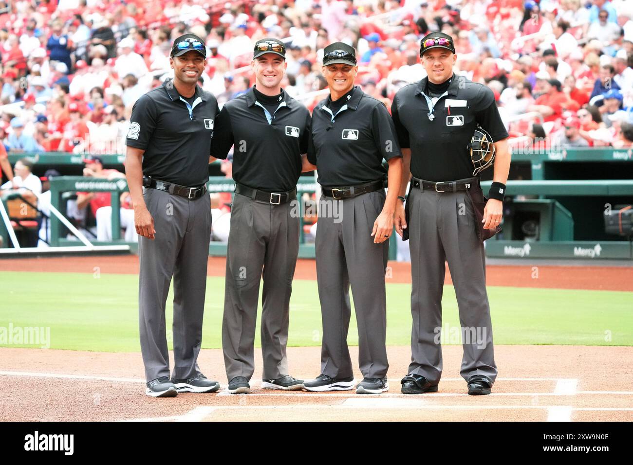 Major league umpires hi-res stock photography and images - Alamy