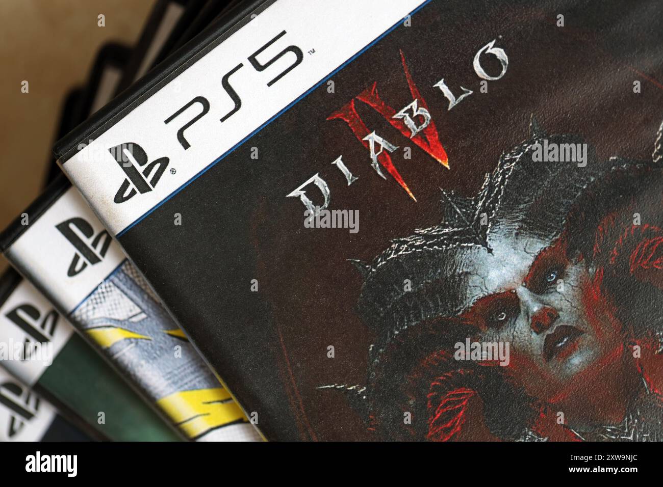 Ps5 box hi-res stock photography and images - Alamy