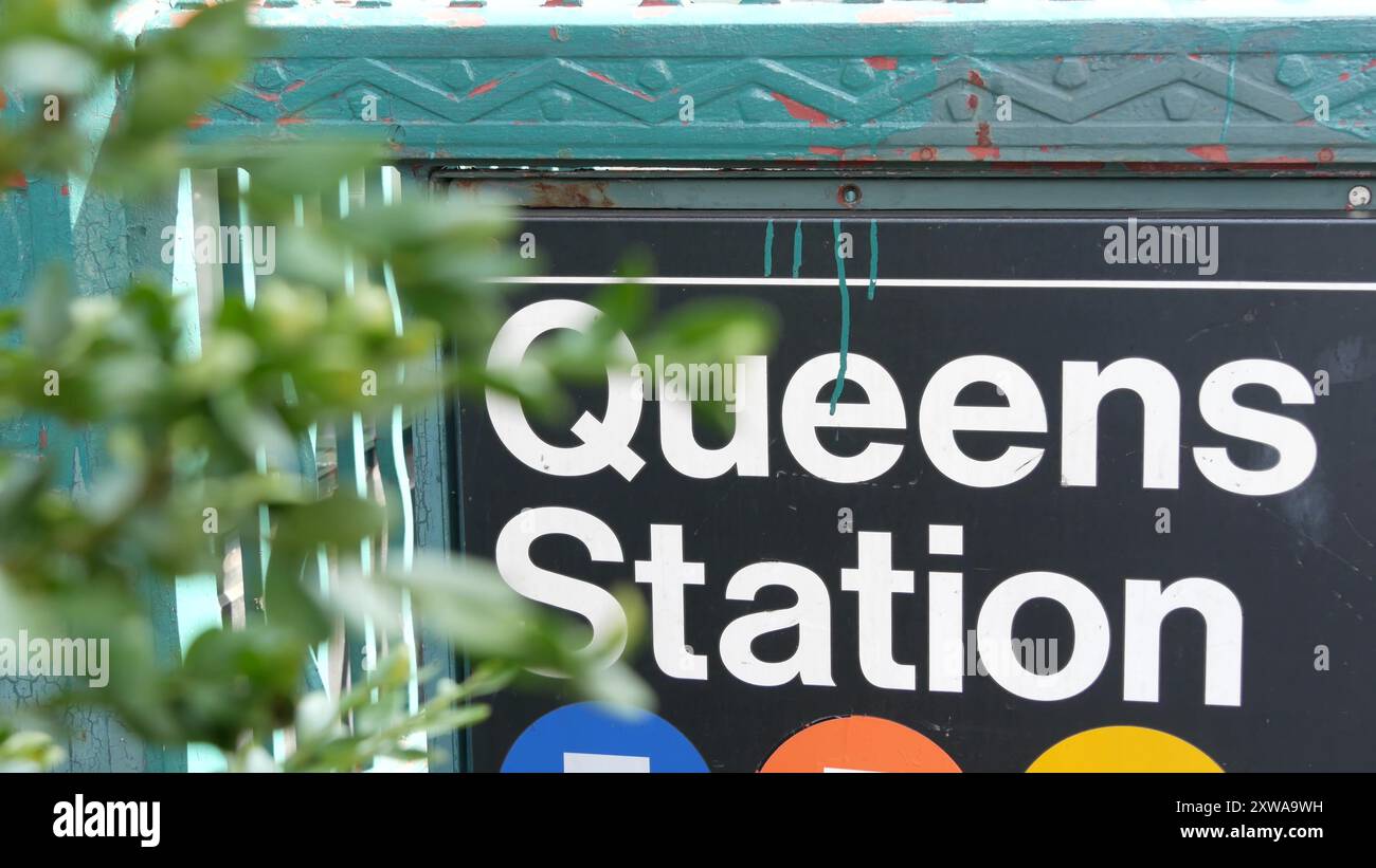 New York subway sign, Queens underground metro station. Metropolitan ...