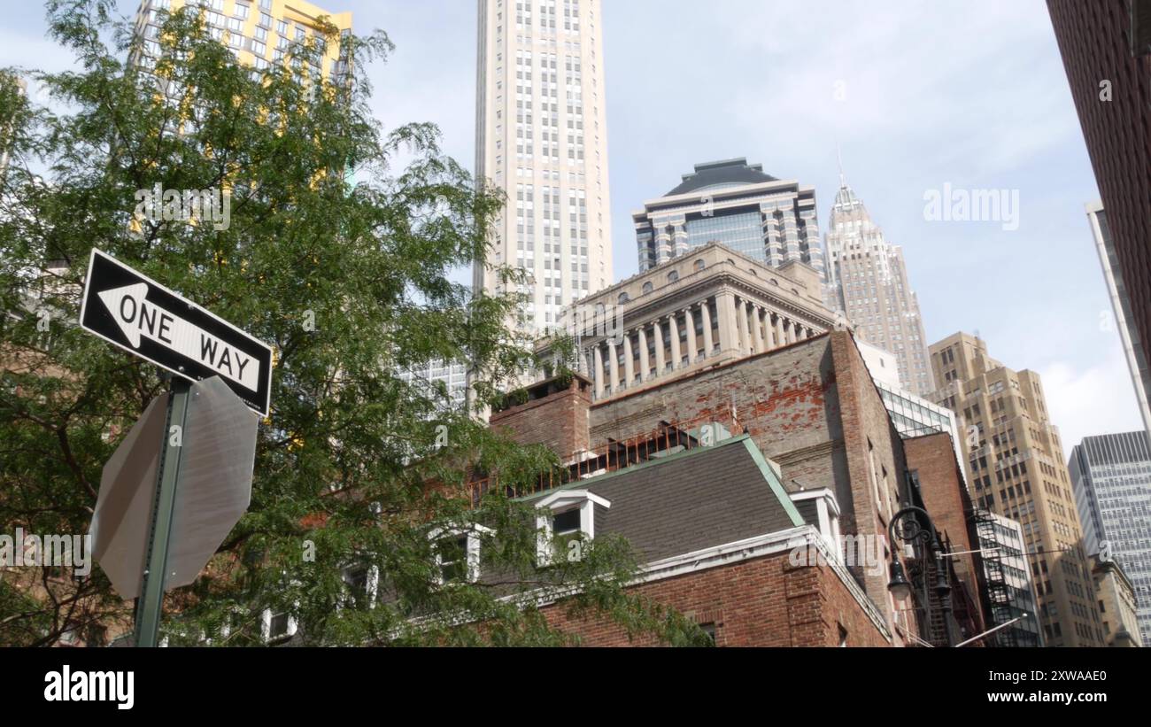 Pearl street manhattan hi-res stock photography and images - Alamy