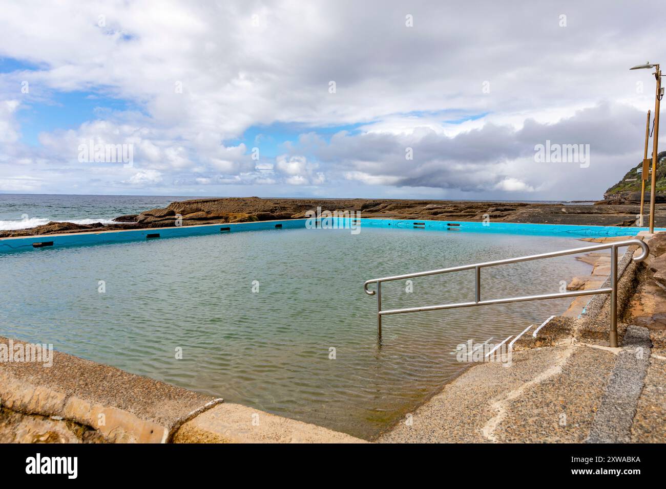 Whale beach on Sydney northern beaches, and the whale beach rockpool ...