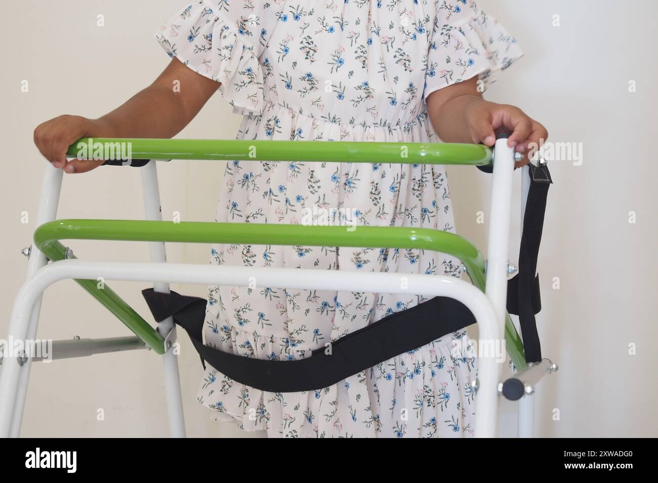 Frame assisted walking hi-res stock photography and images - Alamy