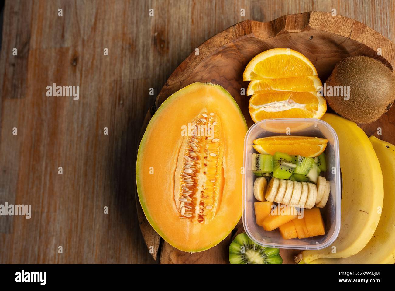 Cut up fruits hi-res stock photography and images - Alamy