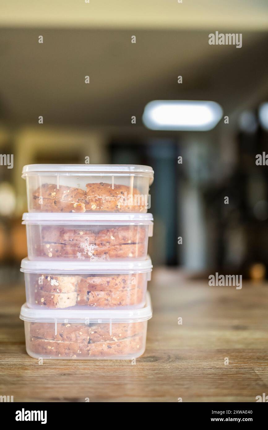 Bread and containers hi-res stock photography and images - Alamy