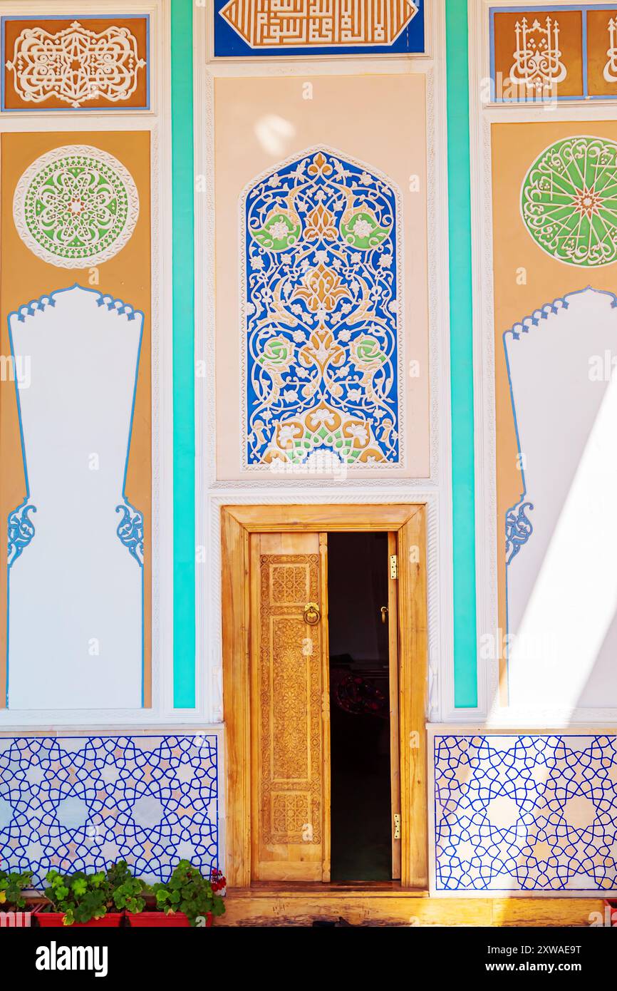 Mausoleum of President Islam Karimov in the Khazret Khizr Mosque ...