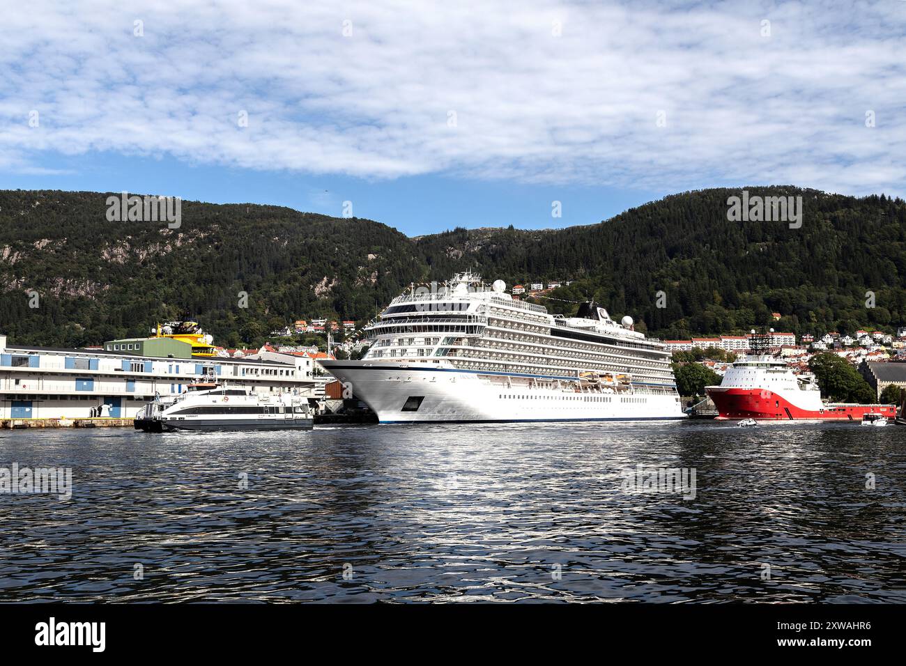 High speed catamaran Fjordkatt departing from port of Bergen, Norway ...
