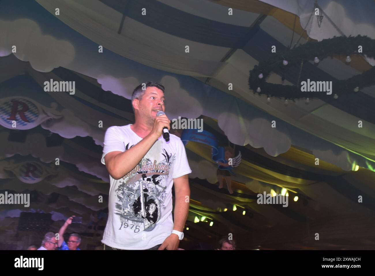 Mario Steffen Saenger Straubing 18.08.2024 Reisinger Festzelt ...