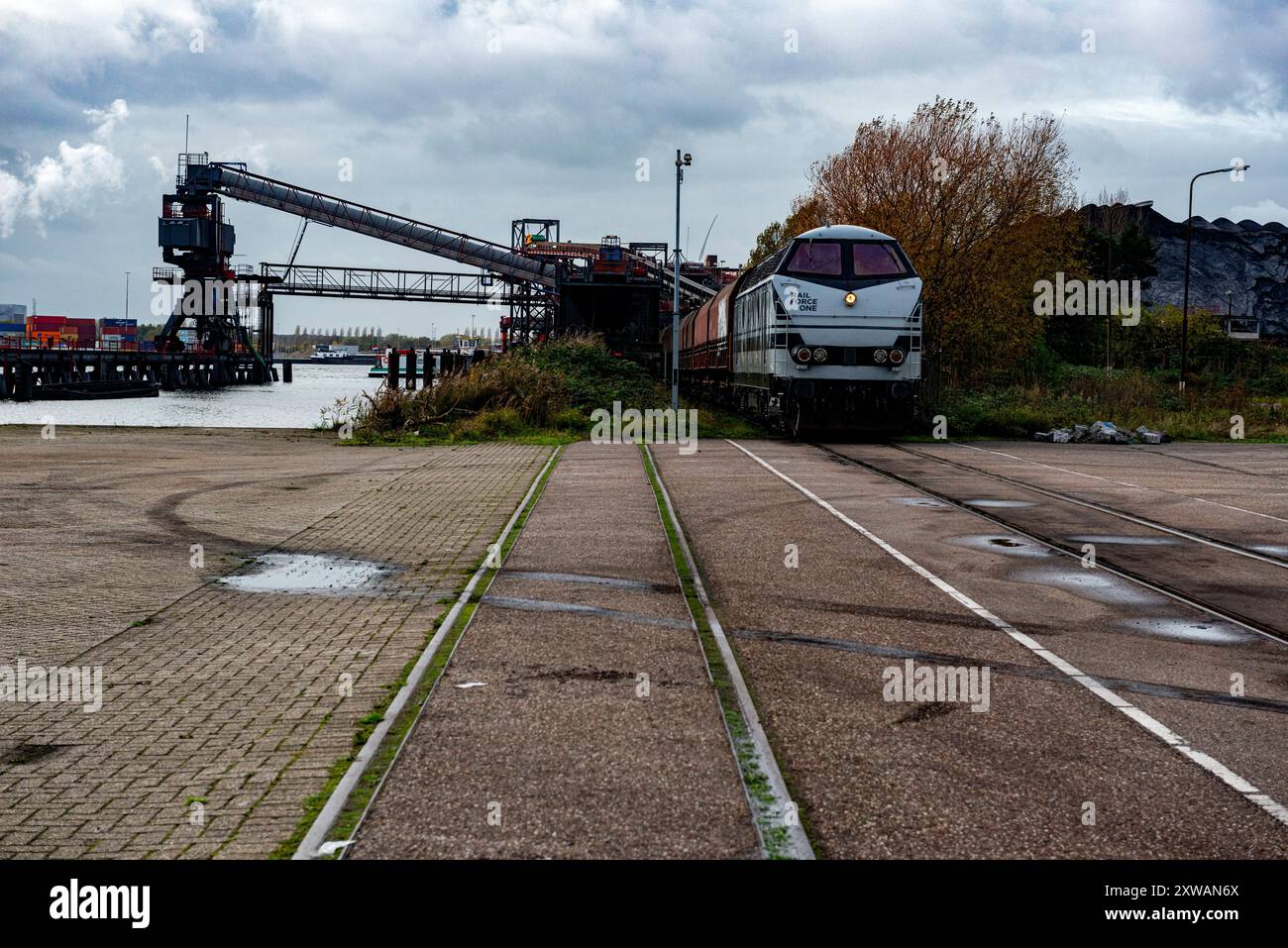 Cole & Ore Terminal Amsterdam, Netherlands. OBA Cole & Ore Terminal ...